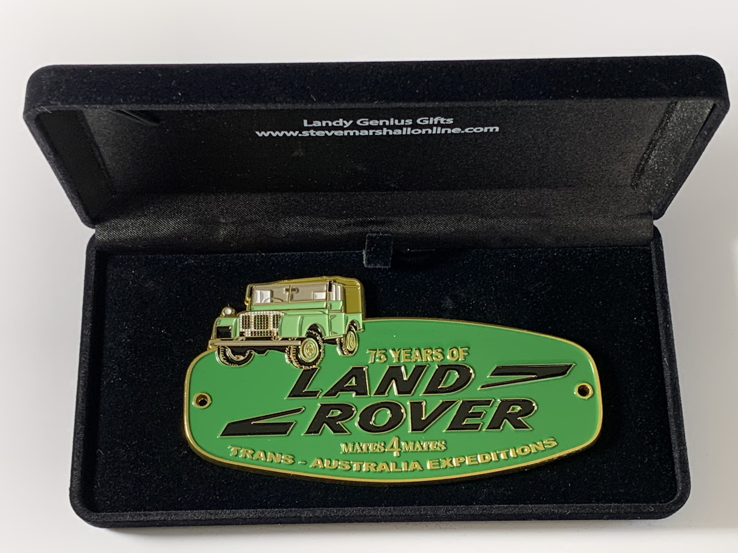 Grille Badge 150: 1 x Land Rover HUE 75 Year Anniversary Badge (Only ...